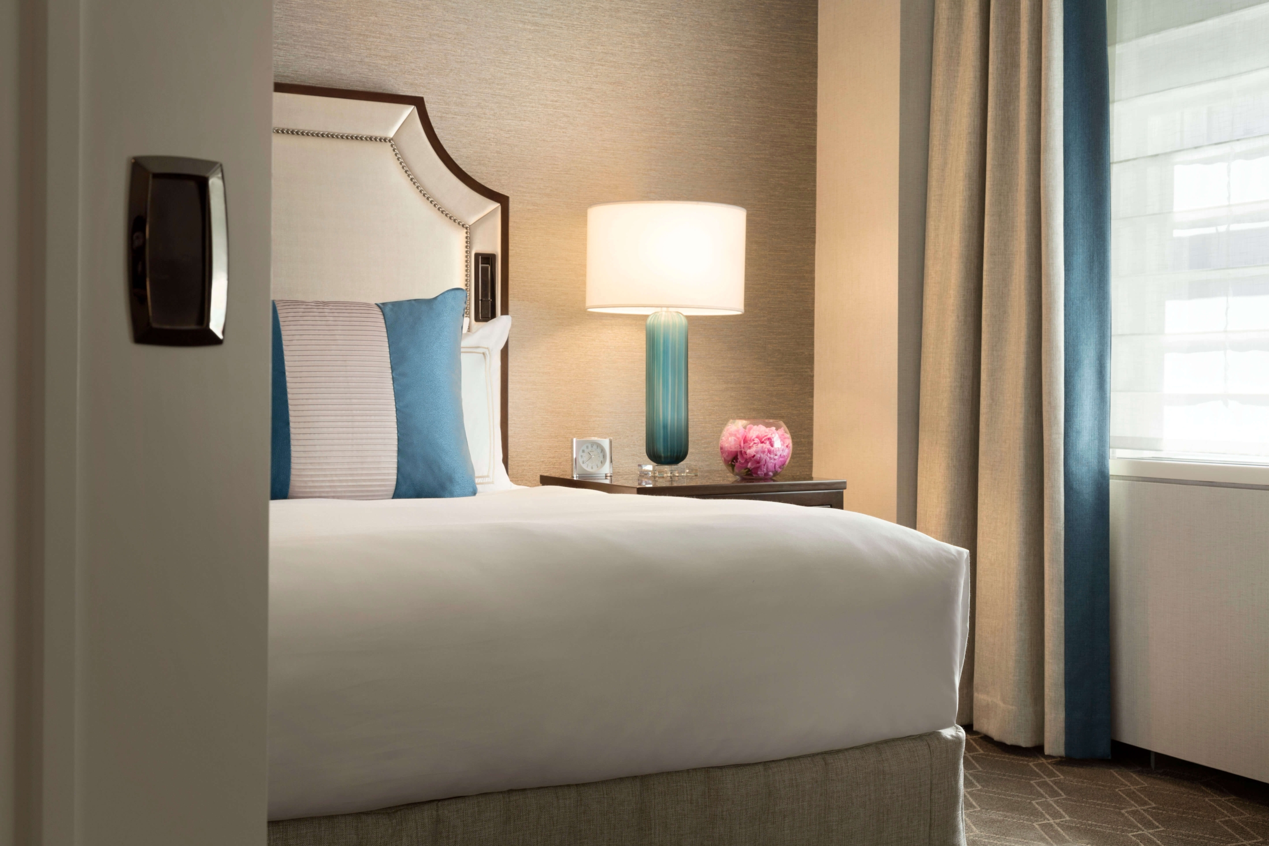 Luxury Seattle Hotel Rooms & Suites - Fairmont Olympic Hotel